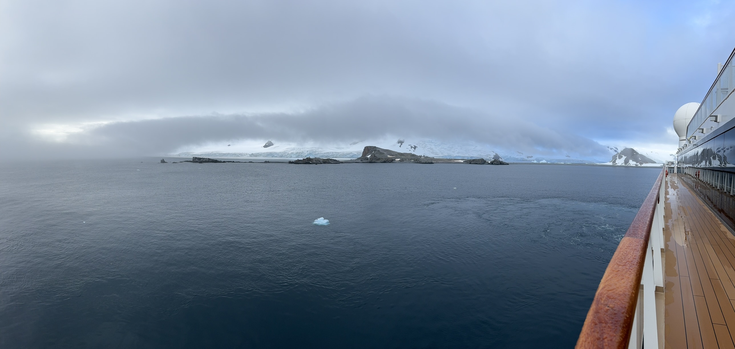 Antarctica Expedition - Excursion 7 - Half Moon Island - ONE LIFE, MANY TRAVELs / Trips ...